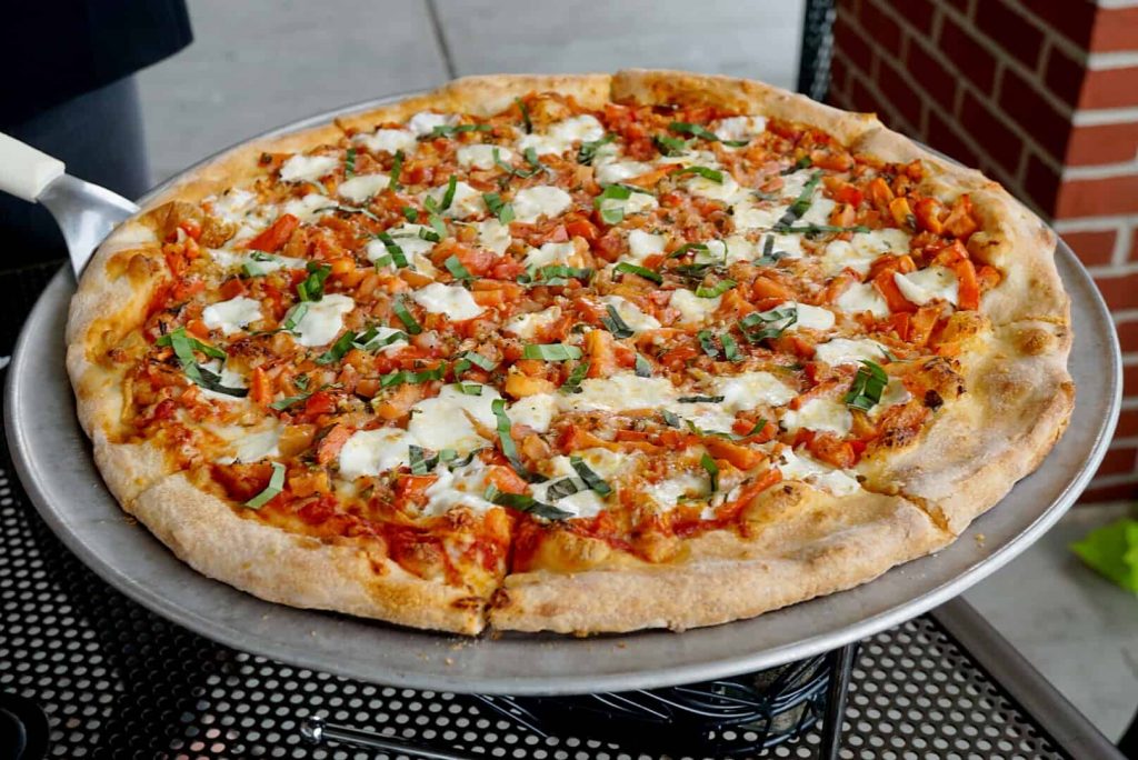 Quick And Easy Caramelized Onion And Bacon Pizza - JZ Eats