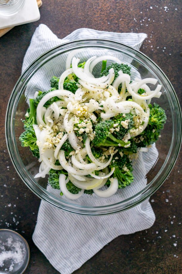 Easy Roasted Broccolini with Garlic and Onion