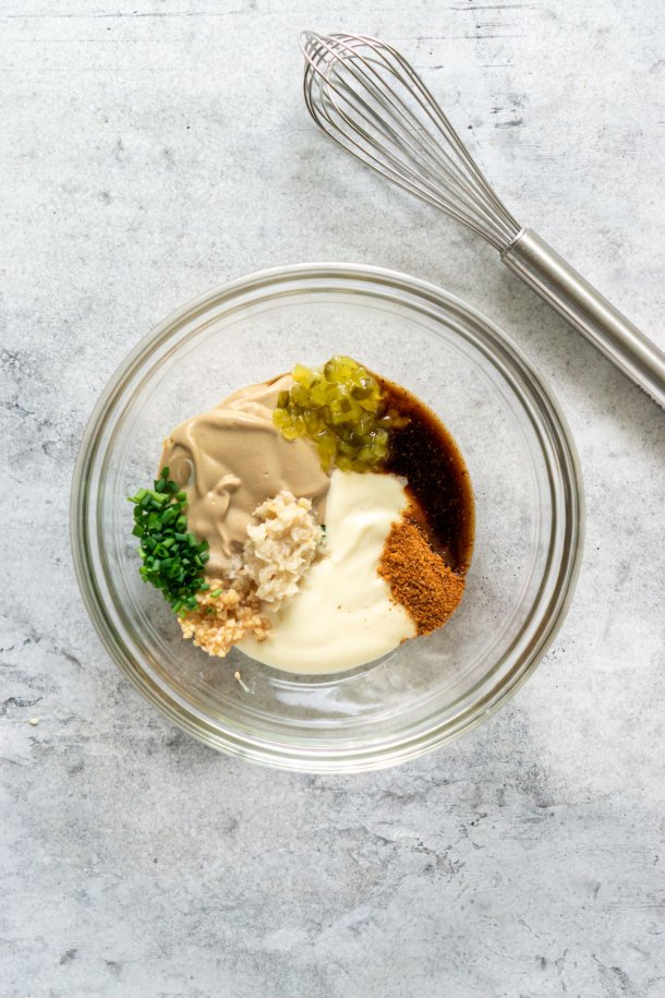 Remoulade Sauce for Crab Cakes - JZ Eats